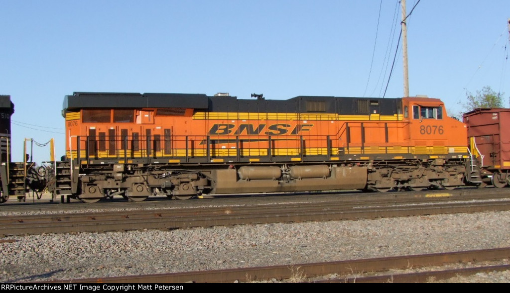 BNSF 8076